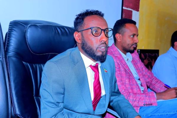 Sawiradda Kulanka Wasiirka iyo Shaqaala Weynaha